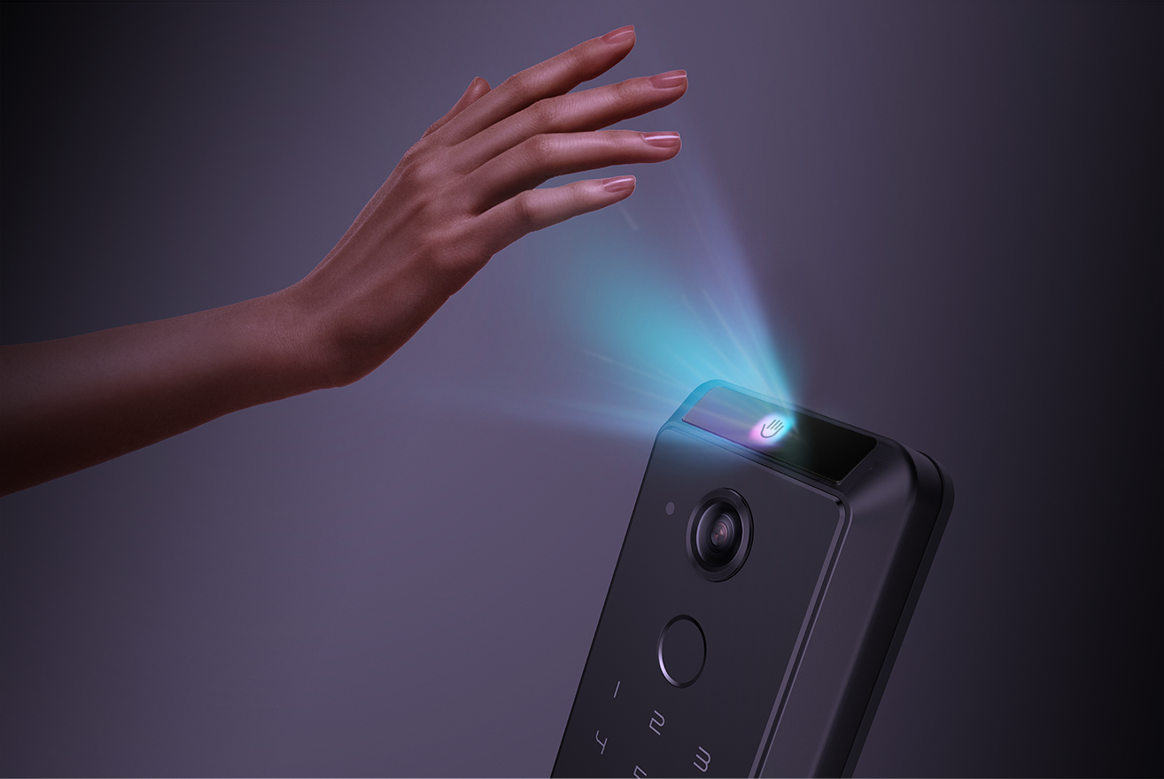 Smart Lock vs. Traditional Deadbolt: 2025 Comprehensive Comparison